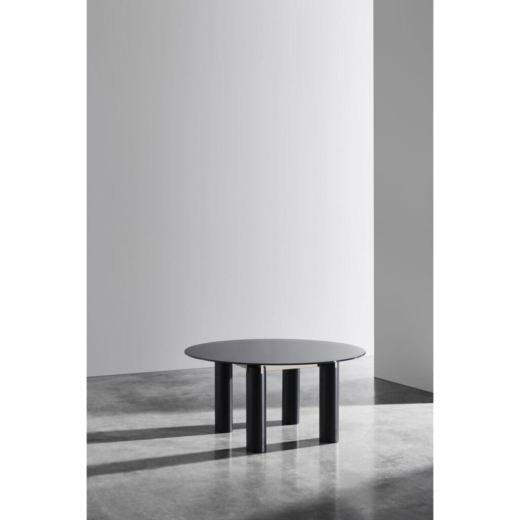 Daen Round Table | ANIBOU