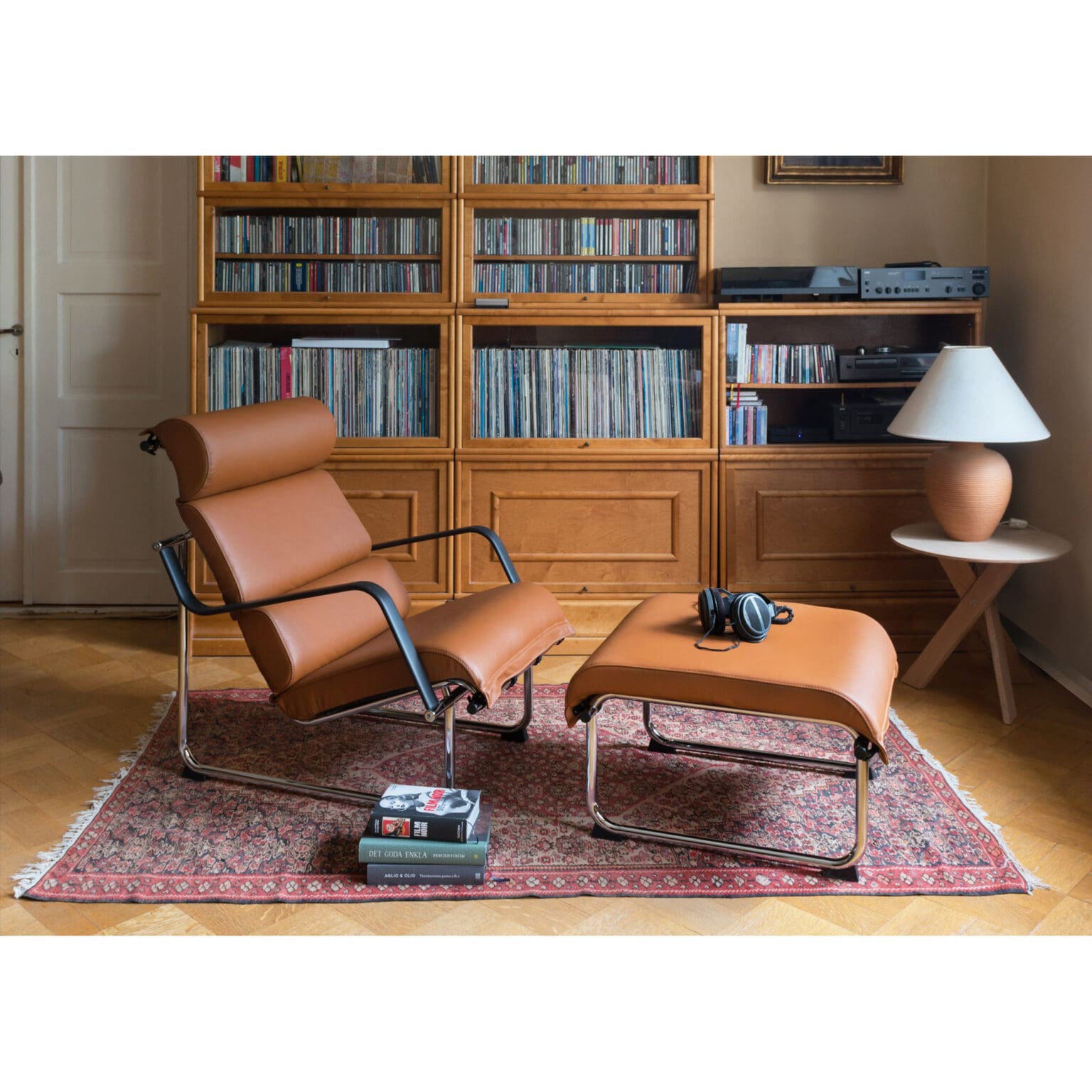 Remmi Lounge Chair | ANIBOU